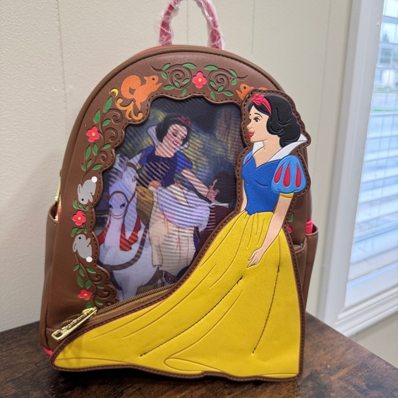 Loungefly | Bags | Disney Snow White Lenticular Princess Series ...